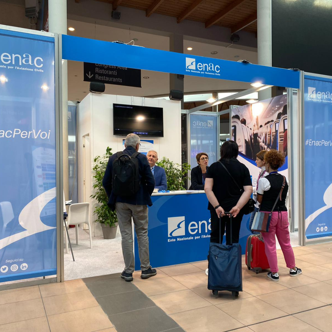 Stand Enac al TTG di Rimini: Presidente e DG a convegni sui diritti dei ...